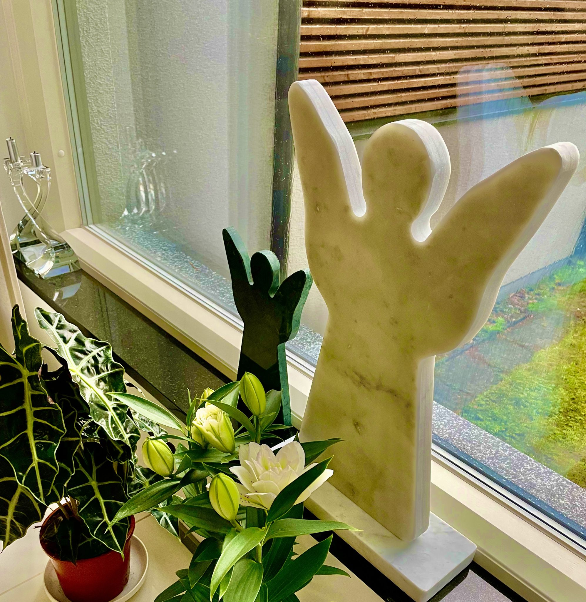 Valon Enkeli - marmorienkeli – HelaStone - suomalainen kivikauppa